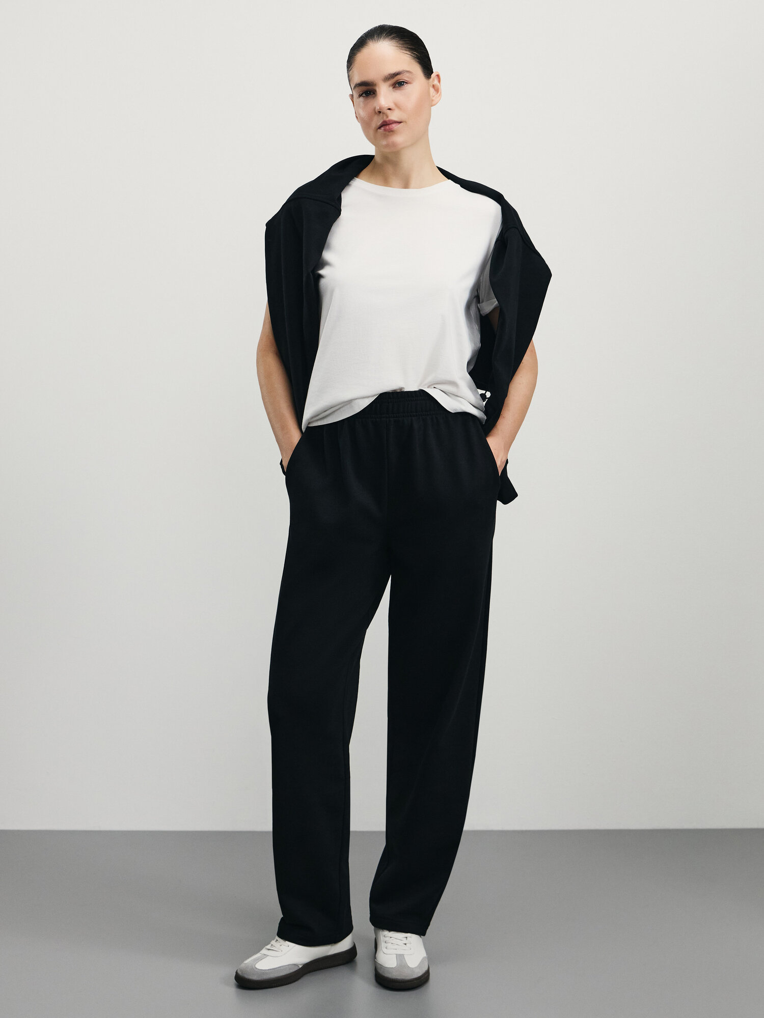 Брюки бананы