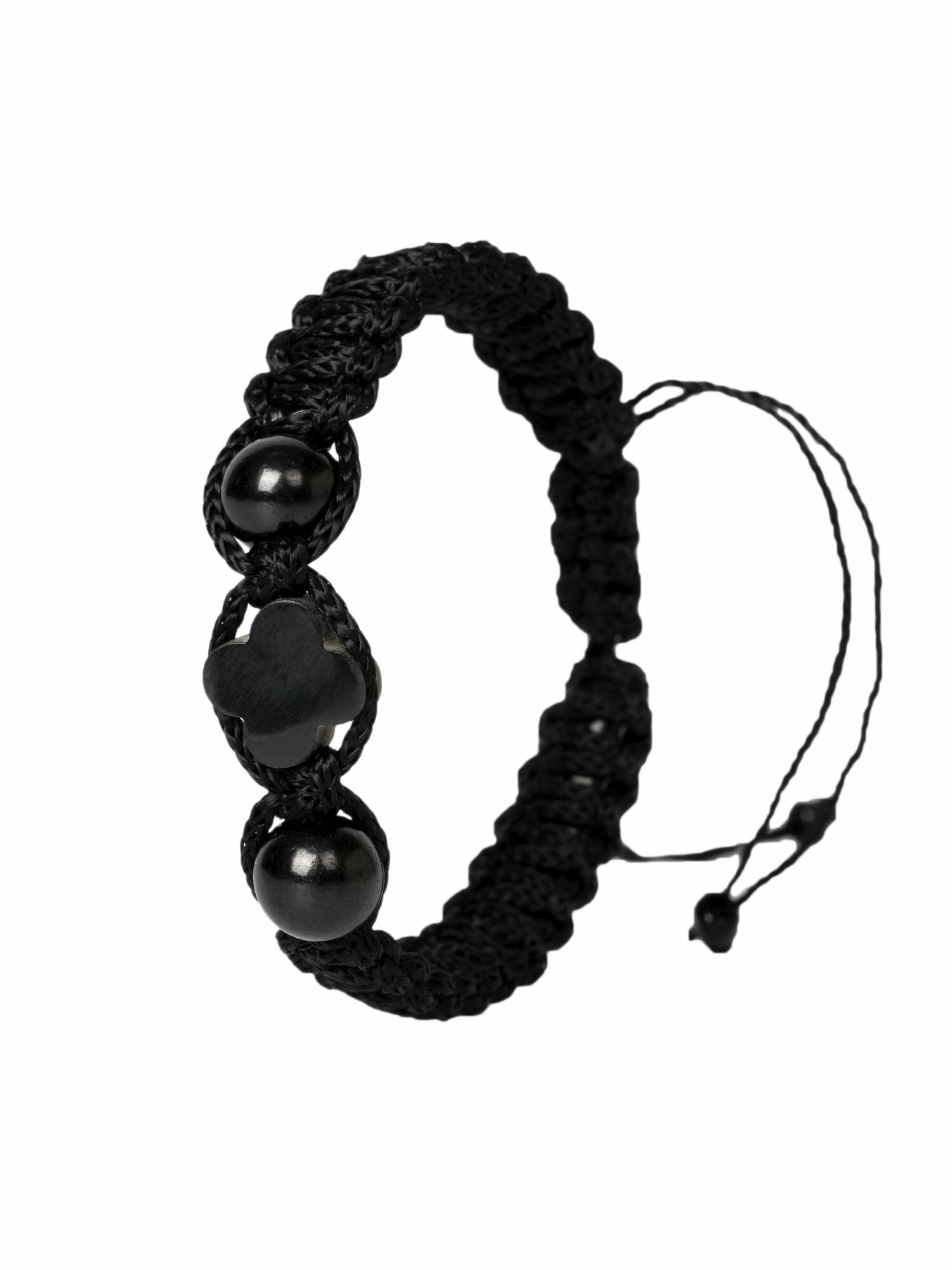 Плетеный браслет