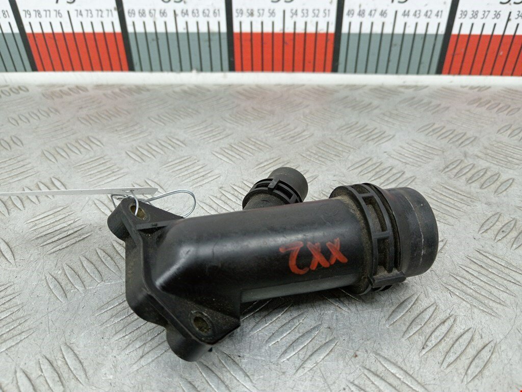 Фланец (штуцер системы охлаждения тройник) BMW 5-Series (E39) 11127806196 арт. 2250997