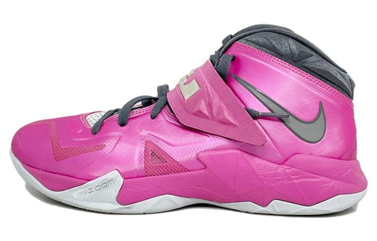 Кроссовки zoom soldier 7