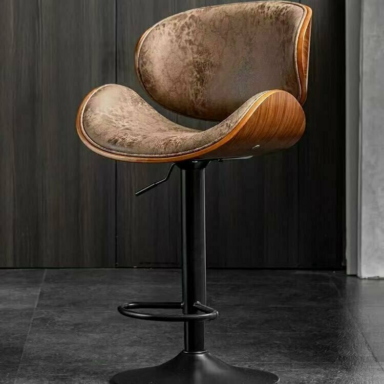 Барный стул, на металлической ноге, с основанием из дерева, обивка из кожи