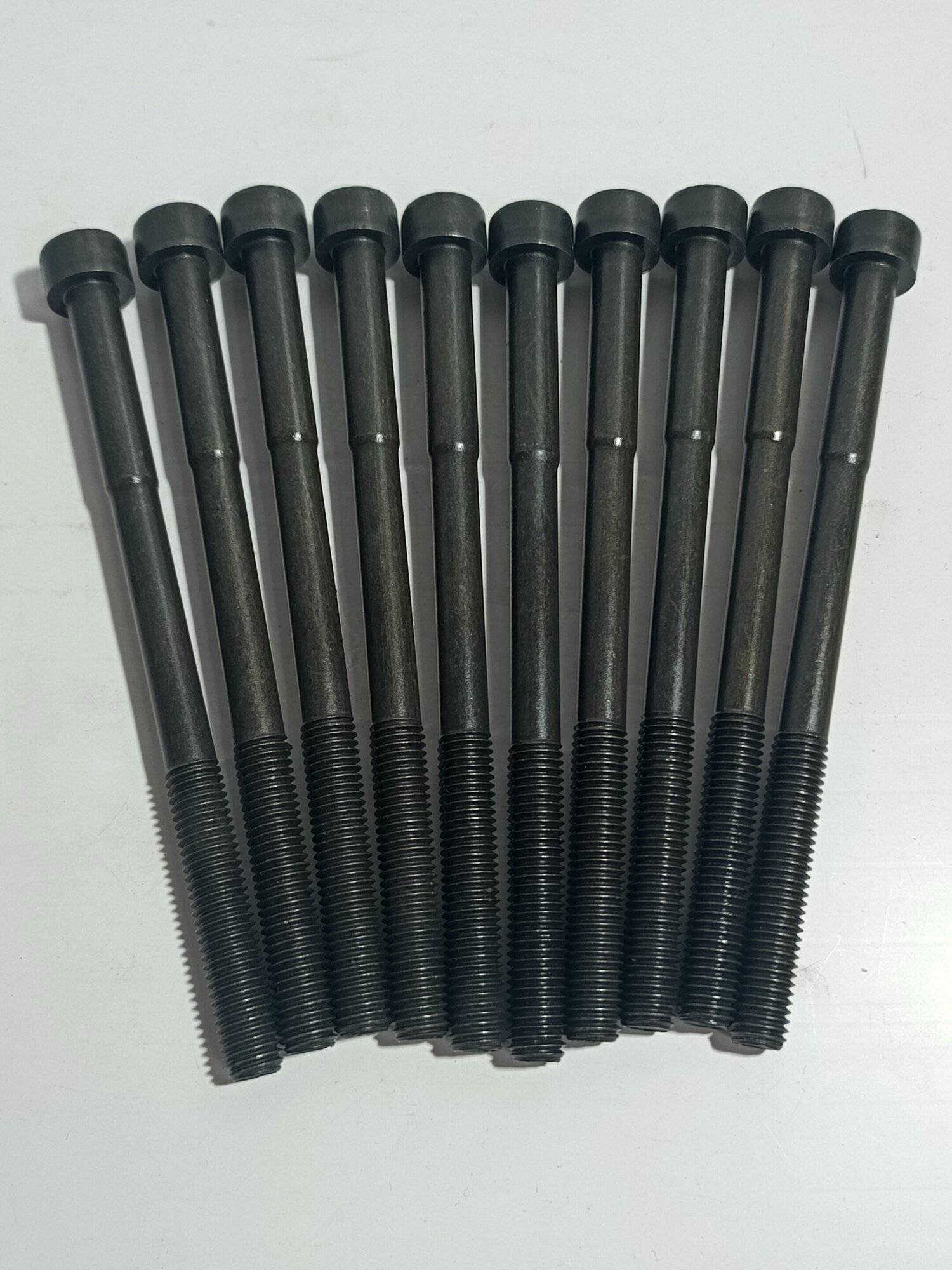 Болт ГБЦ (комплект) VICTOR REINZ Geely Emgrand EC7 [1.8 16V CVT седан]