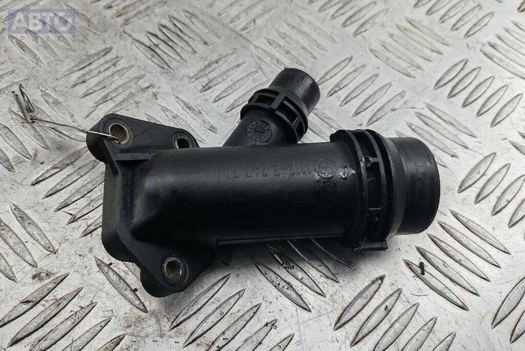 Фланец (тройник) системы охлаждения BMW 3 E46 (1998-2006)