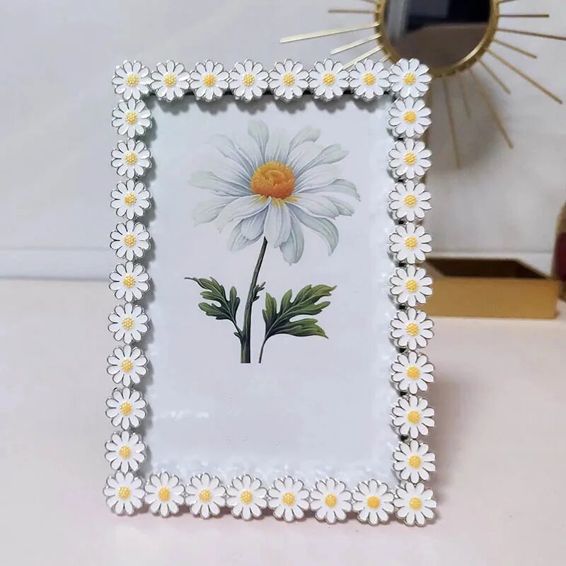 Маленькая металлическая фоторамка Daisy, круглая, прямоугольная, легкая роскошная, Горизонтальная и вертикальная поворотные рамки, 4, 7 дюймов