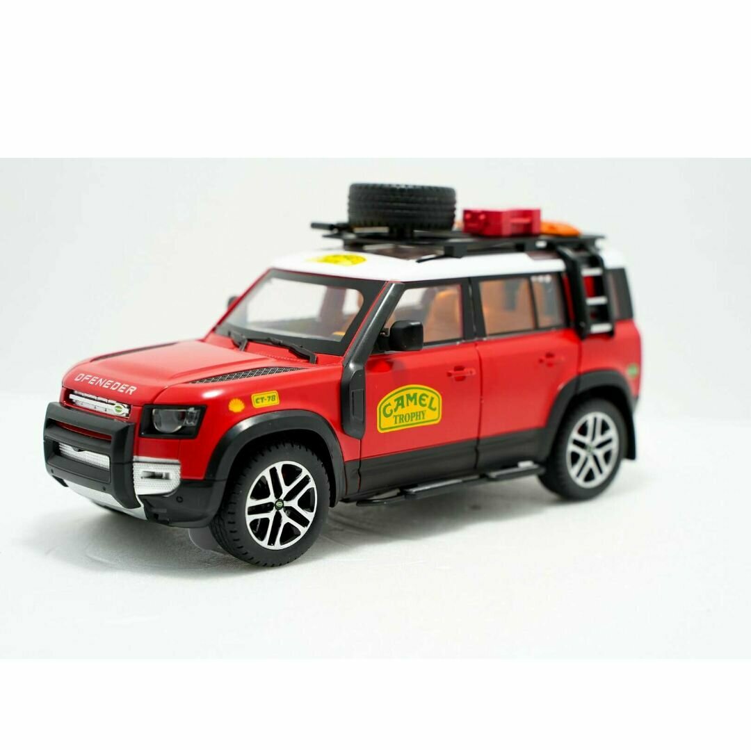 Коллекционная модель внедорожника Land Rover DEFENDER NEW 1:24 (металл, свет, звук )