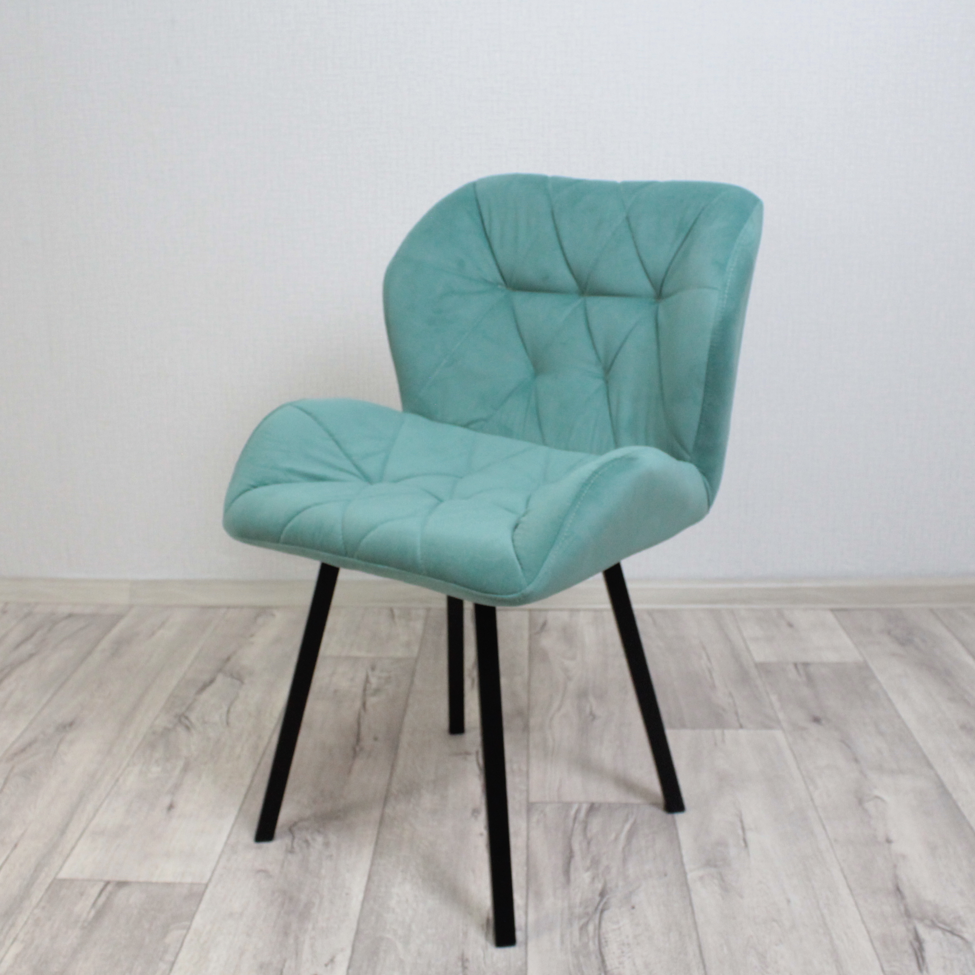 Стул мягкий со спинкой, большой, Ракушка, велюр, на ножках, бюрюзовый