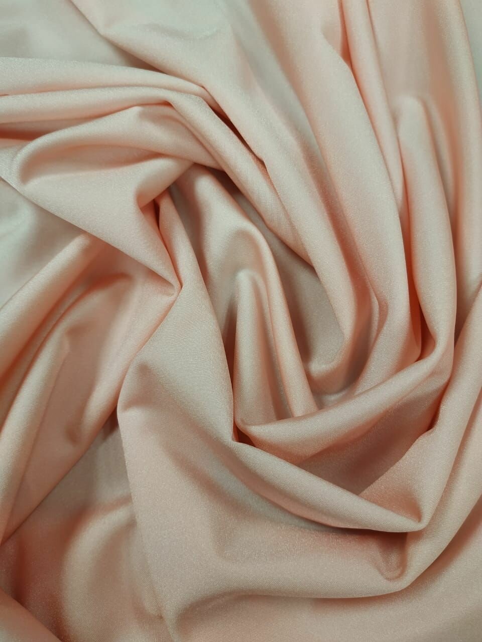 Ткань бифлекс, пудра, однотонный глянцевый, отрез 1м, ширина 150см.
