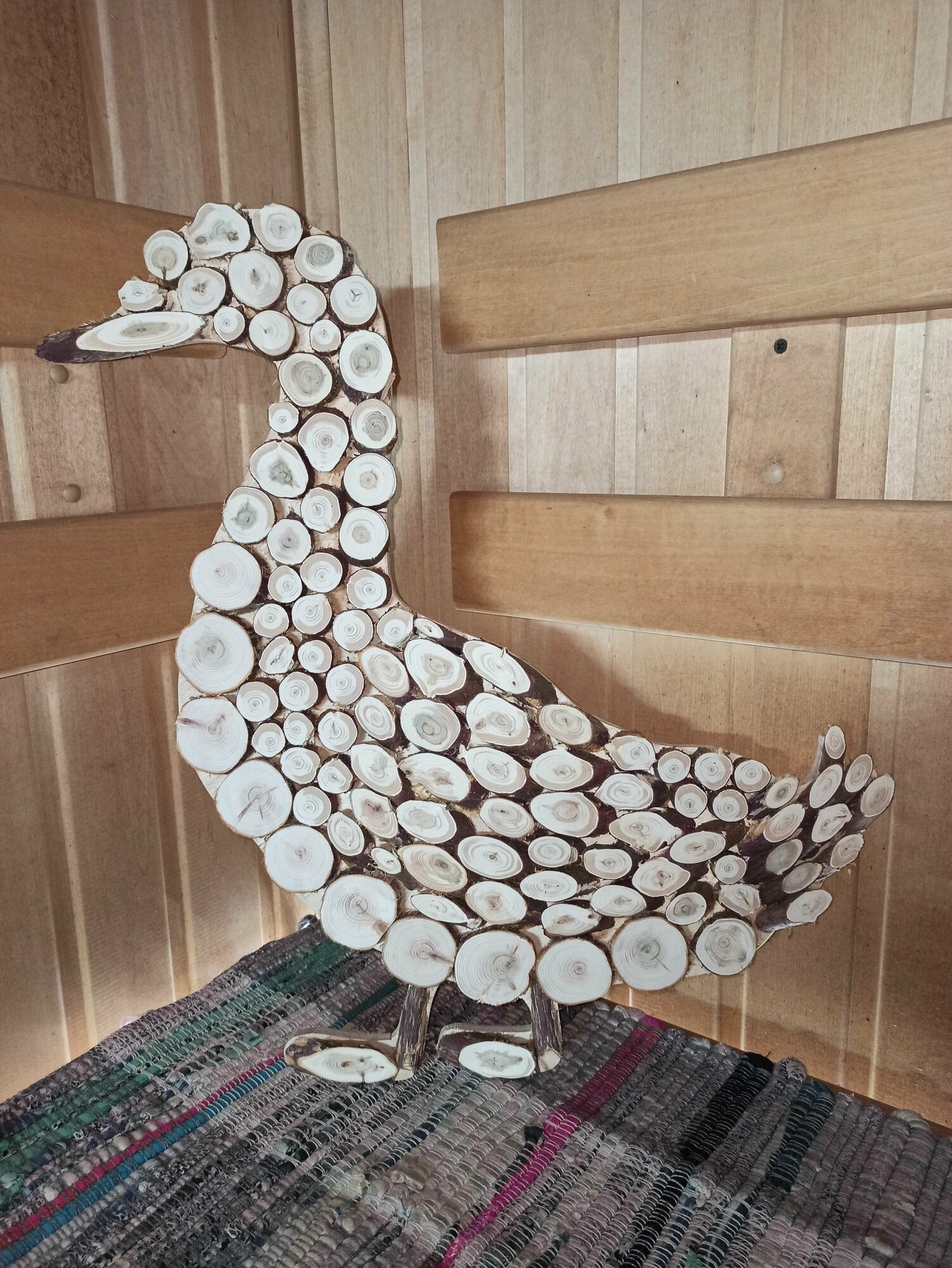 Панно из можжевельника Гусь