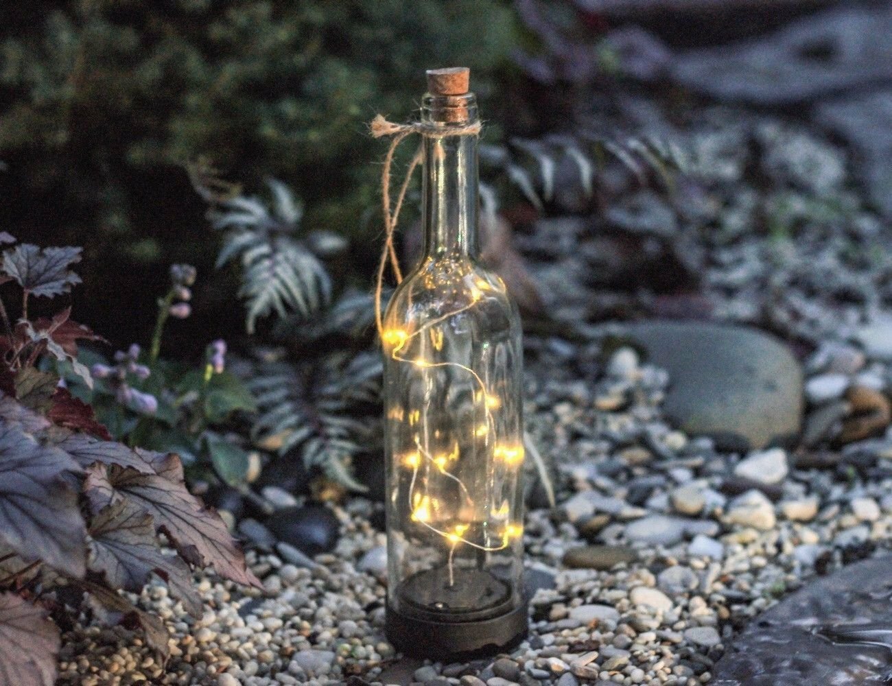 Садовый светильник на солнечной батарее Solar MAGIC BOTTLE, 10 тёплых белых микро LED-огней, 30х7.5 см, STAR trading