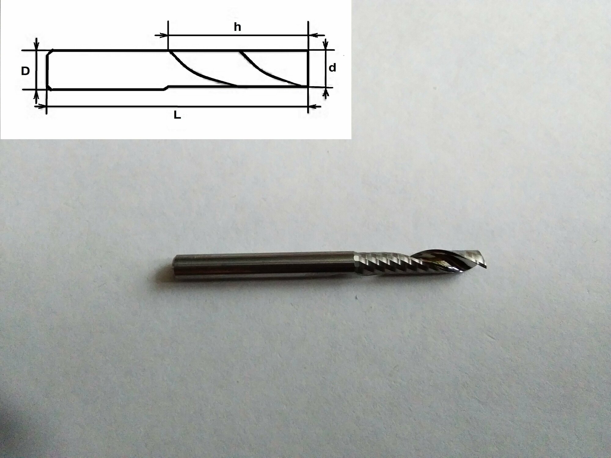 Фреза спиральная однозаходная по акрилу YKL 315, d-3.175/ h-15/ D-3.175/ L-38. A series для ЧПУ станка