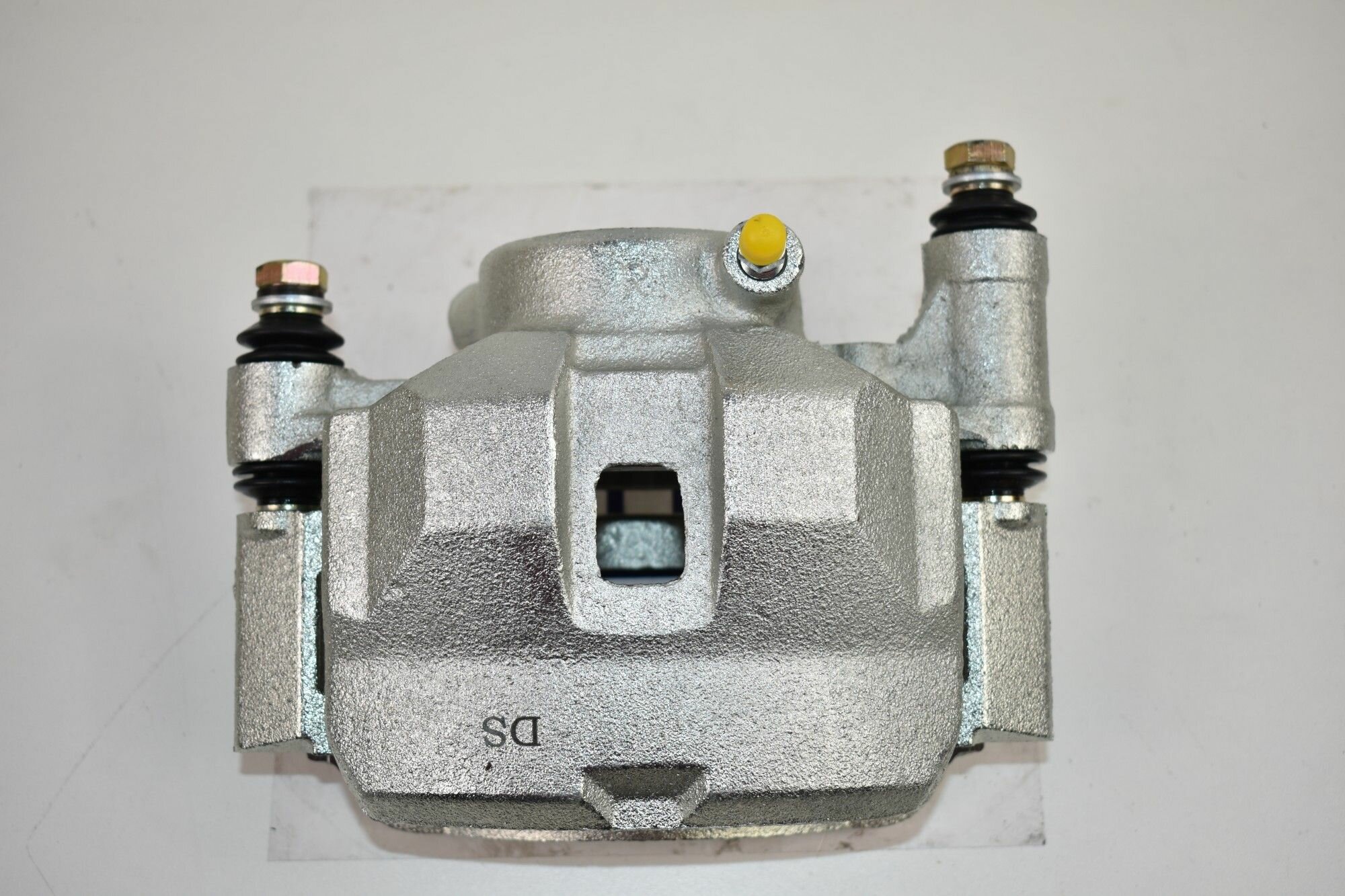 Суппорт тормозной передний правый (4x2) Great Wall Deer, Socool / Грейт Вол Дир / 3501200-D01