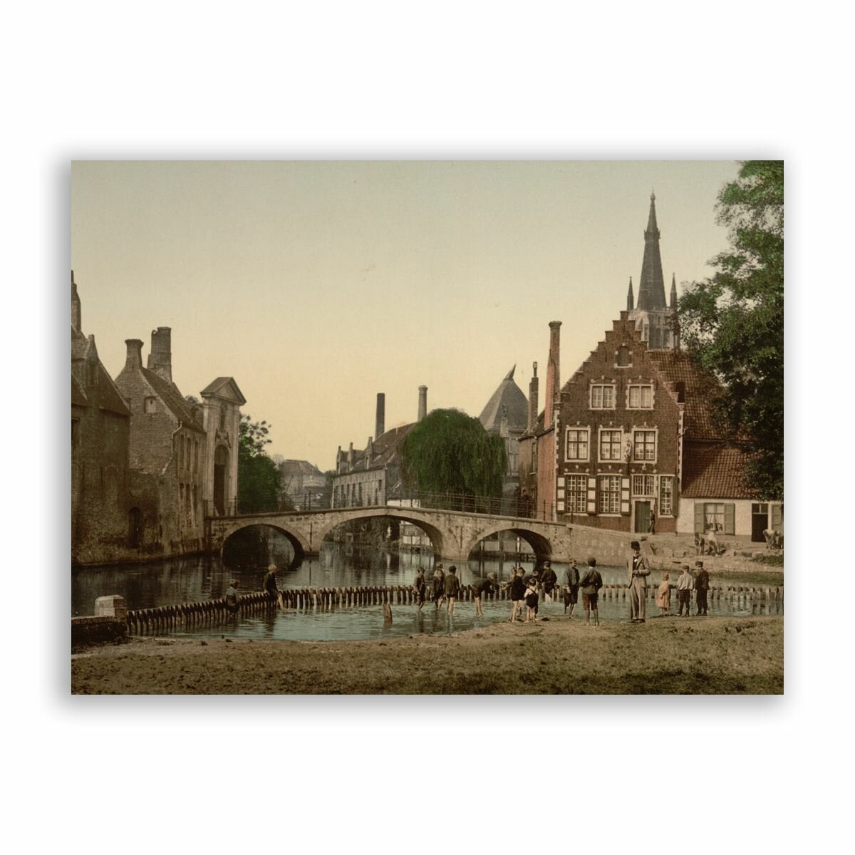 Постер, плакат на бумаге / Convent bridge of Notre Dame, Bruges, Belgium / Размер 40 x 53 см