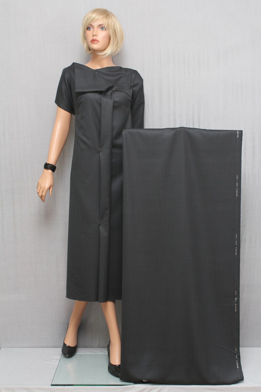 Ткань костюмная M.Kors чёрно-серая ёлочка, 360 г/пм, ш152см, 0,5 м