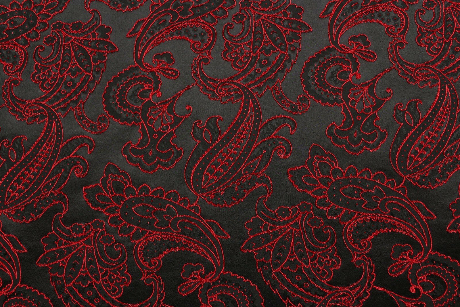 Ткань Жаккард-стрейч чёрно-красный вензельный узор, ш144см, 0,5 м