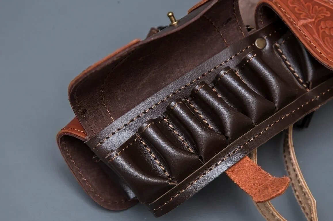 Патронташ закрытый однорядный поясной ремень с 4 секциями на 24 патрона 12 калибра из натуральной кожи с рисунком