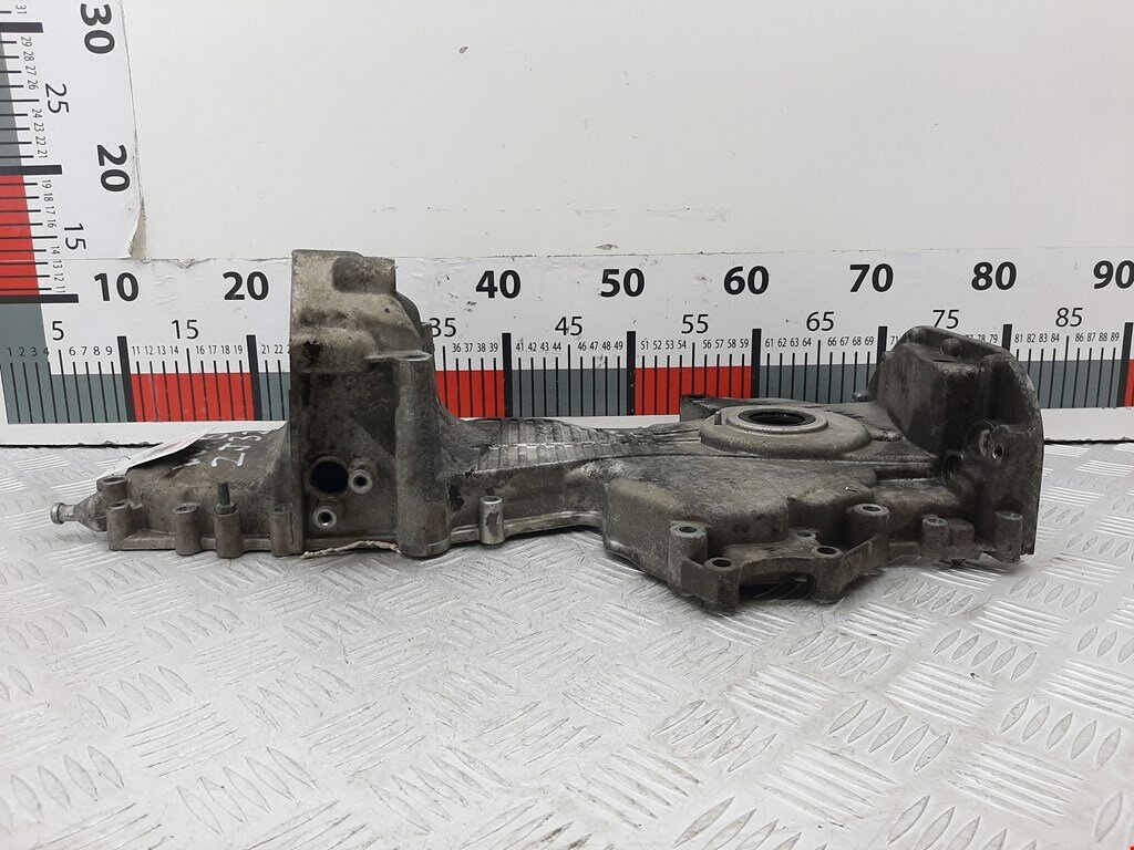 Крышка двигателя передняя Volkswagen Polo 4 03D109211 арт. 2036316