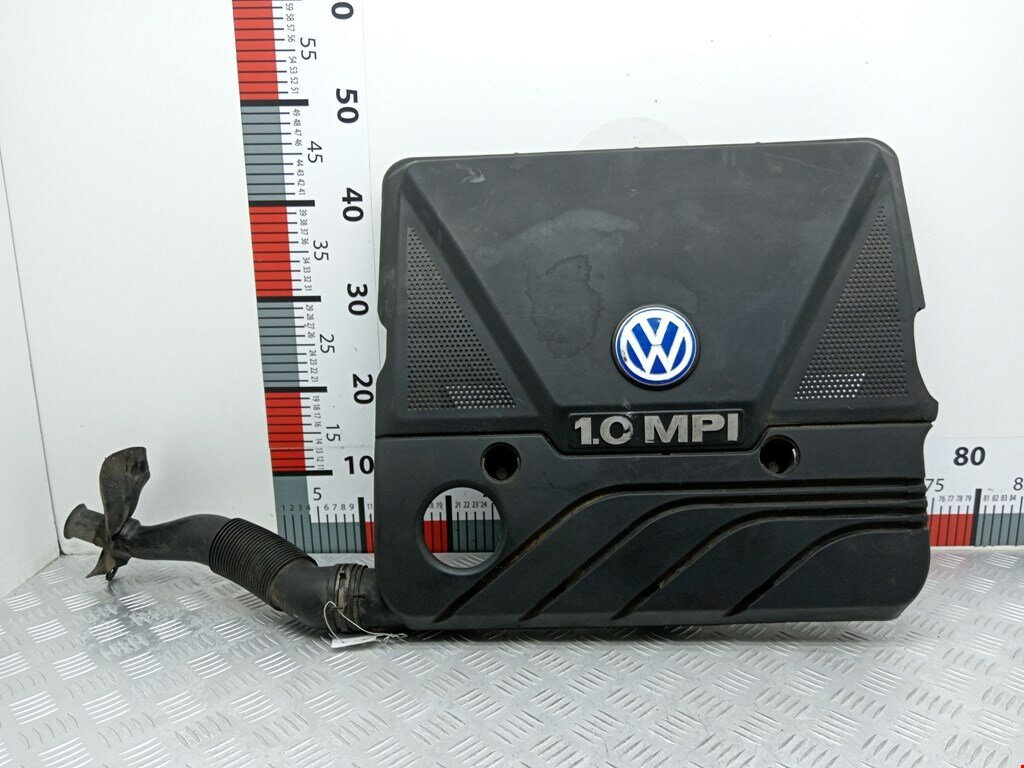 Накладка (крышка) двигателя декоративная Volkswagen Polo 3 030129607BK арт. 1850402