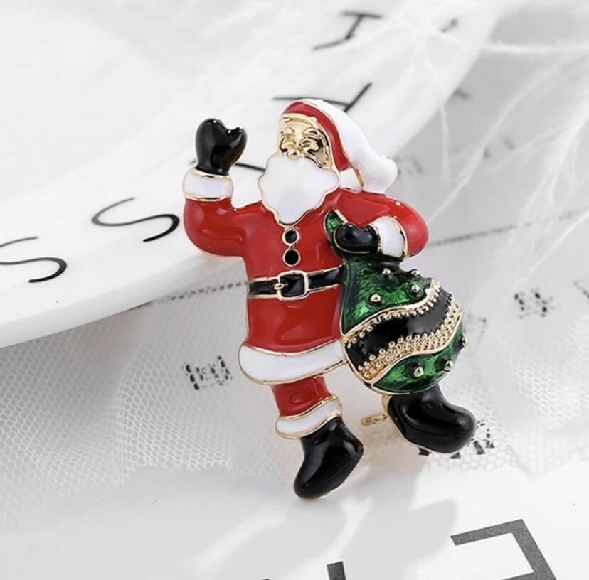 Брошь, стразы