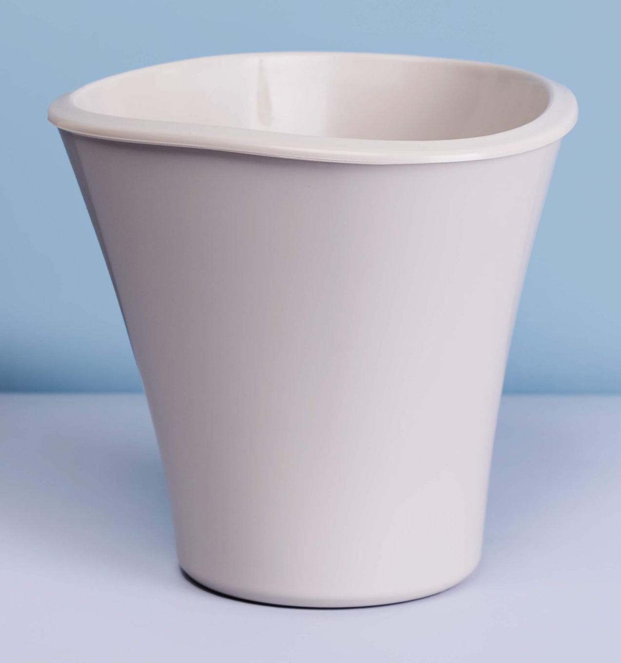 Горшок для цветов Plast avenue / Пласт авеню лагуна с отверстием для корневого полива пластик льняной диаметр 16см объем 1.5л