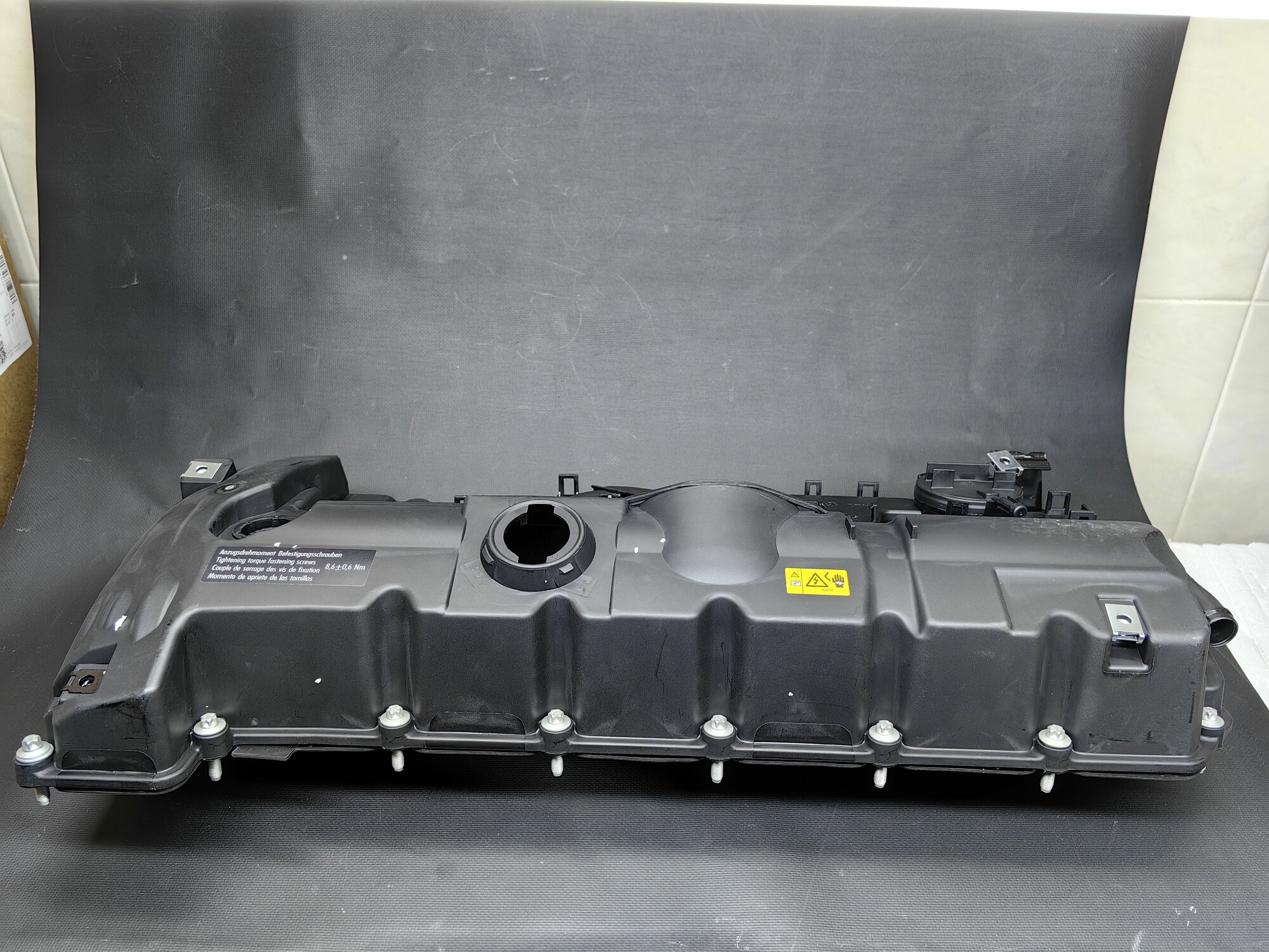 Крышка головки блока цилиндров 11127552281