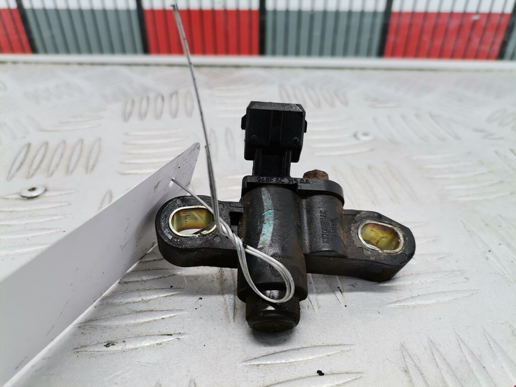 Датчик коленвала Ford Transit 4 6740816 арт. 2051621