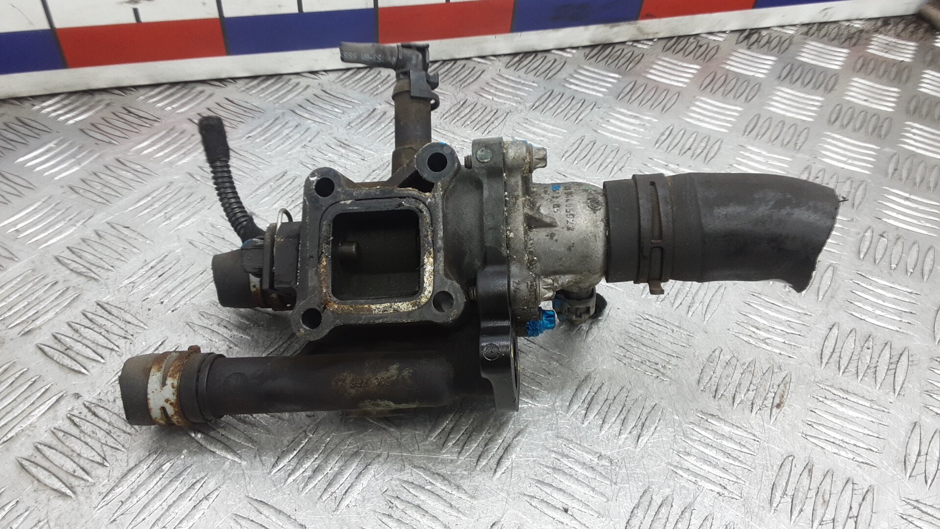 Корпус термостата бензиновый OPEL ASTRA H