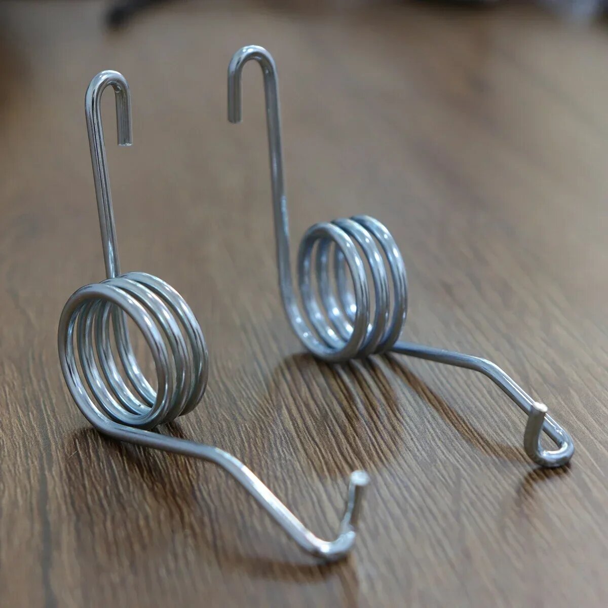 Левый Правый ручной тормоз, Задний стояночный тормоз, суппорт, возвратные пружины из нержавеющей стали для Skoda Rapid NH 2013-2022, аксессуары pair