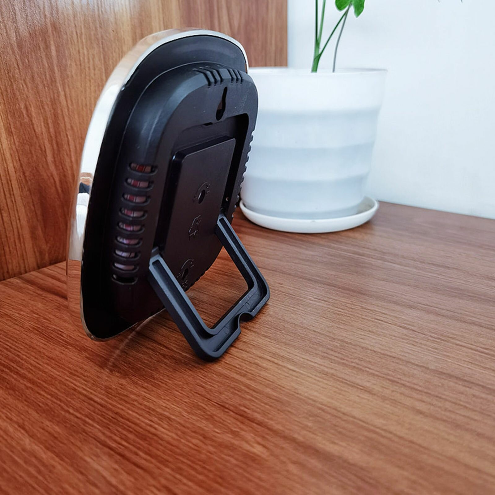 Измеритель атмосферного давления барометр для точного определения погодных условий