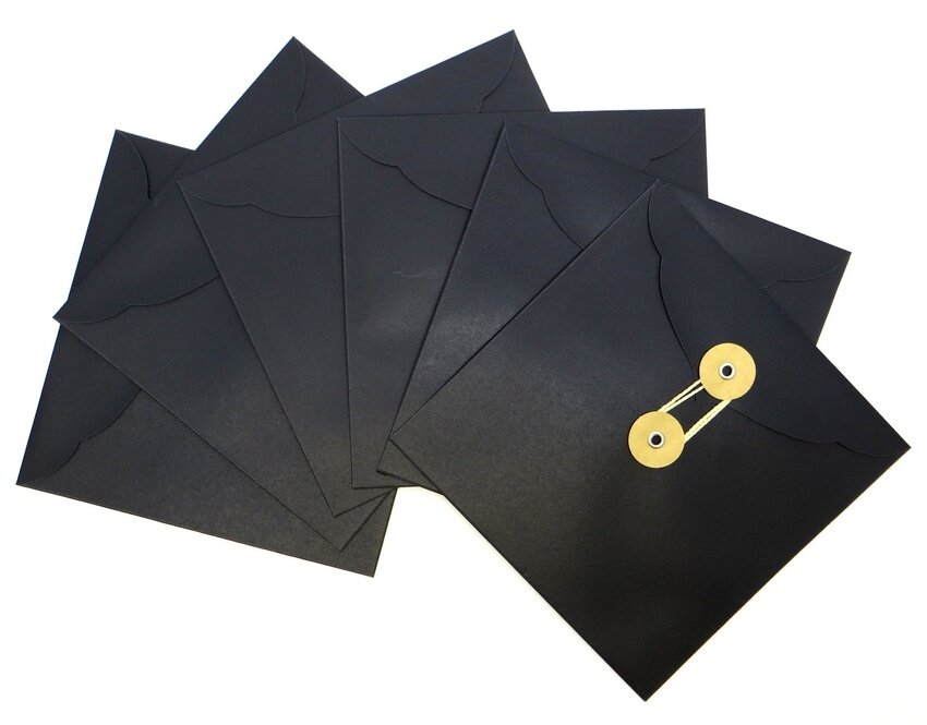 Конверты декоративные Рукоделие 6 шт, крафт цвет черный, с круглой застежкой, 14,6х14,7 см