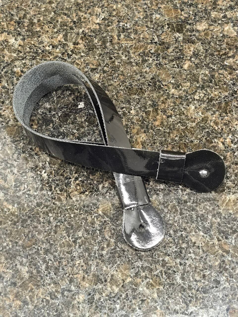 Ремешок на фуражку для рядового состава лакированный черный