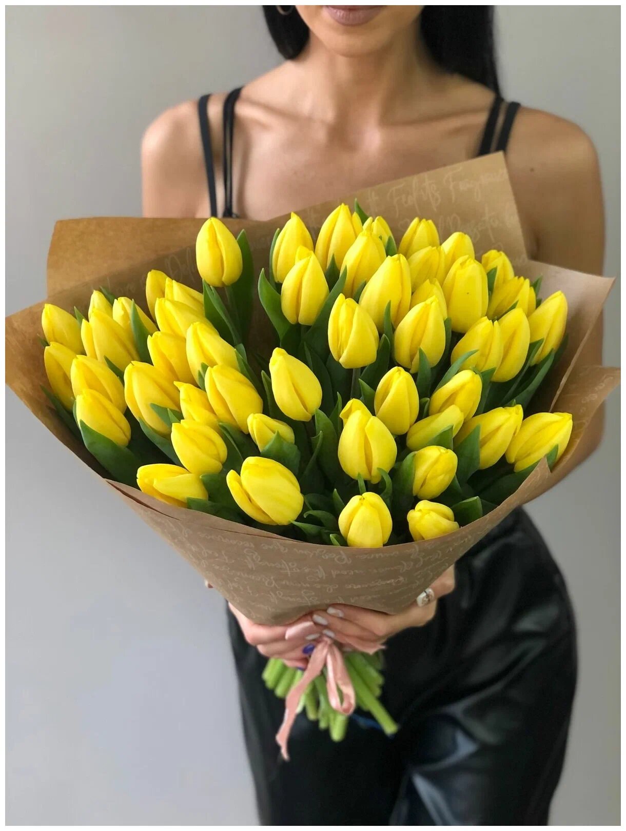 Тюльпаны желтые букет 45 штук/Тюльпаны/ Доставка тюльпанов Москва