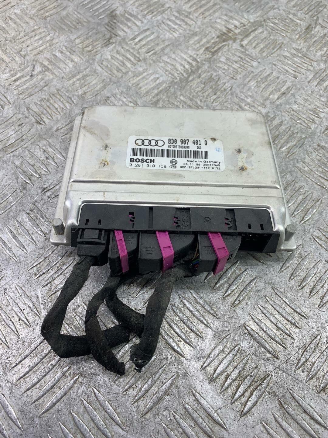 Блок управления двигателем Audi A4 B5 1998 8D0907401Q