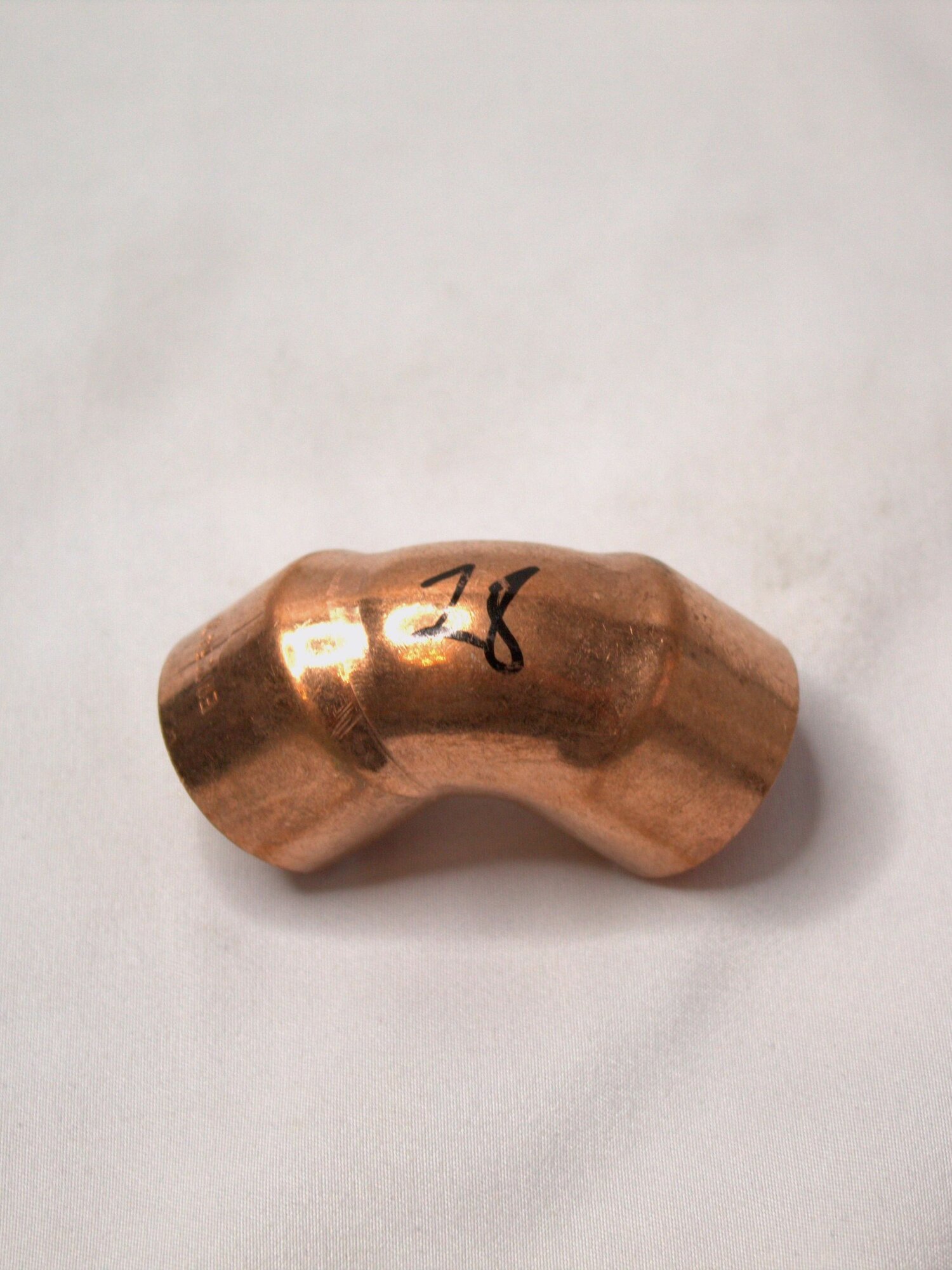 Угол медный под пайку, 28мм, двухраструбный