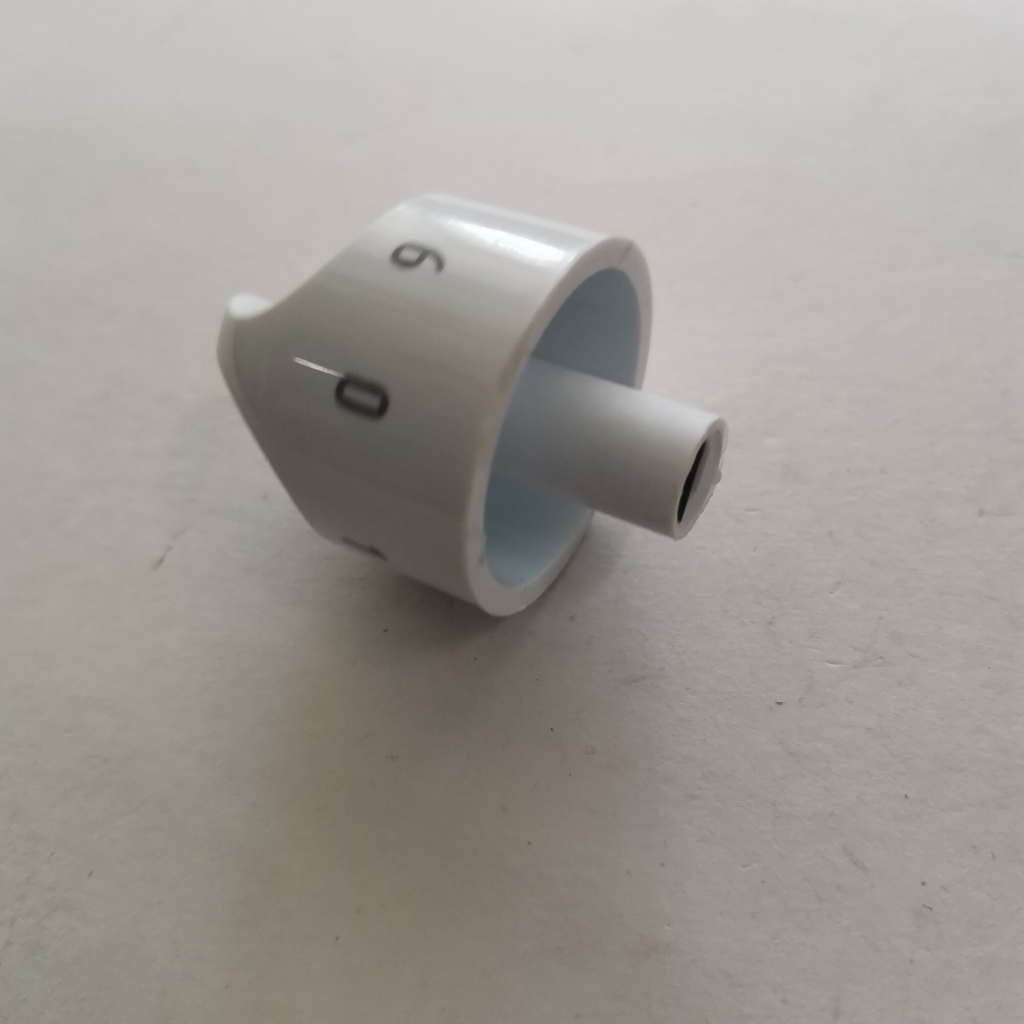 Ручка электроплиты Лысьва (1-6-ти) белая с ножкой 01041771