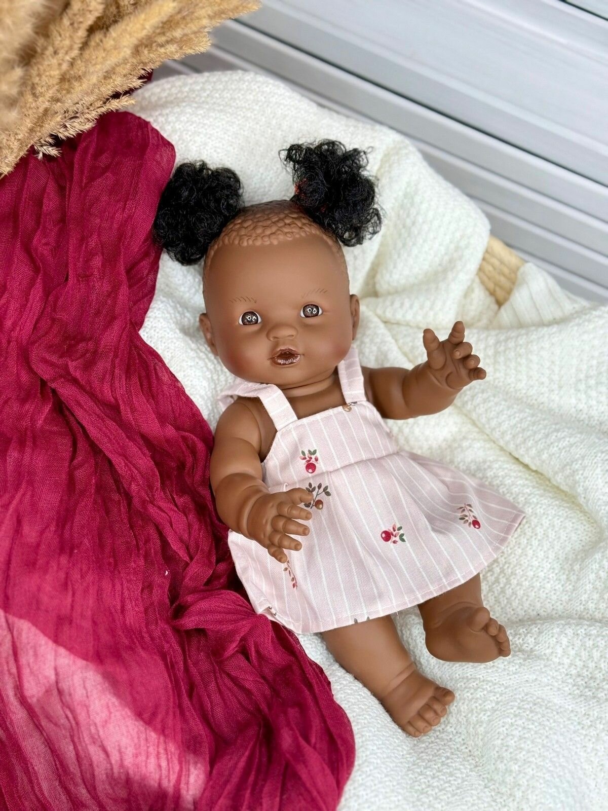 Кукла Manolo Dolls виниловая Michelina 33см