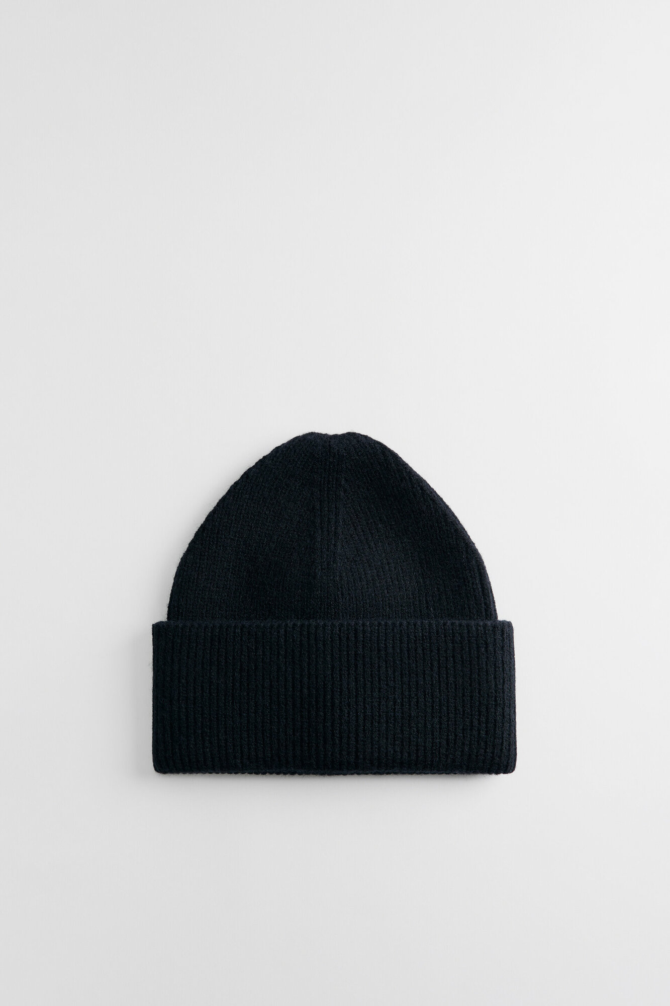 Шапка-бини для женщин