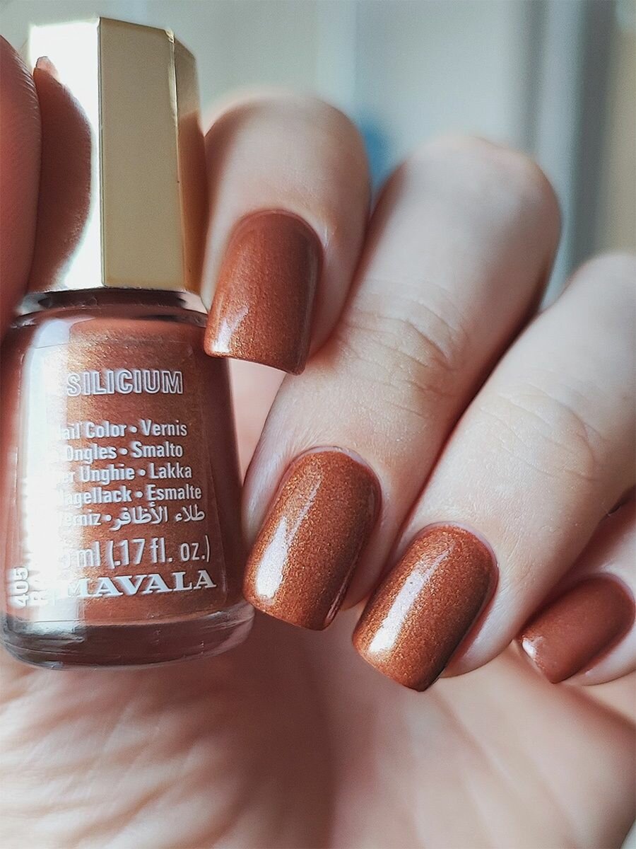 Лак для ногтей с кремнием тон 405