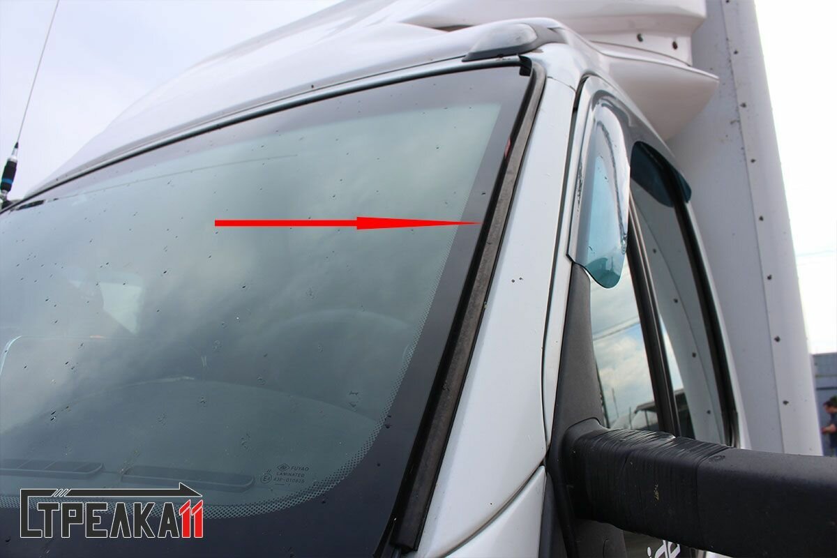 IVECO DAILY 2006-2011г. в. (IV) - Дефлектор (водосток) лобового стекла Стрелка-2