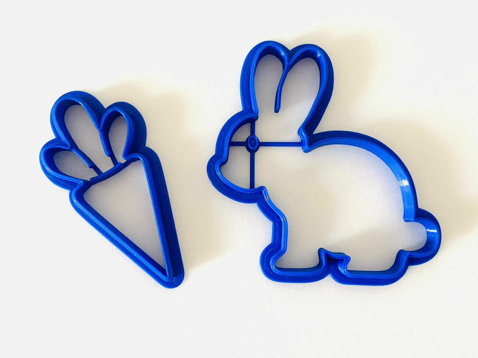 Кулинарные формы "Заяц и Морковка", для теста, 10 см х 10 см, 2 шт, белые