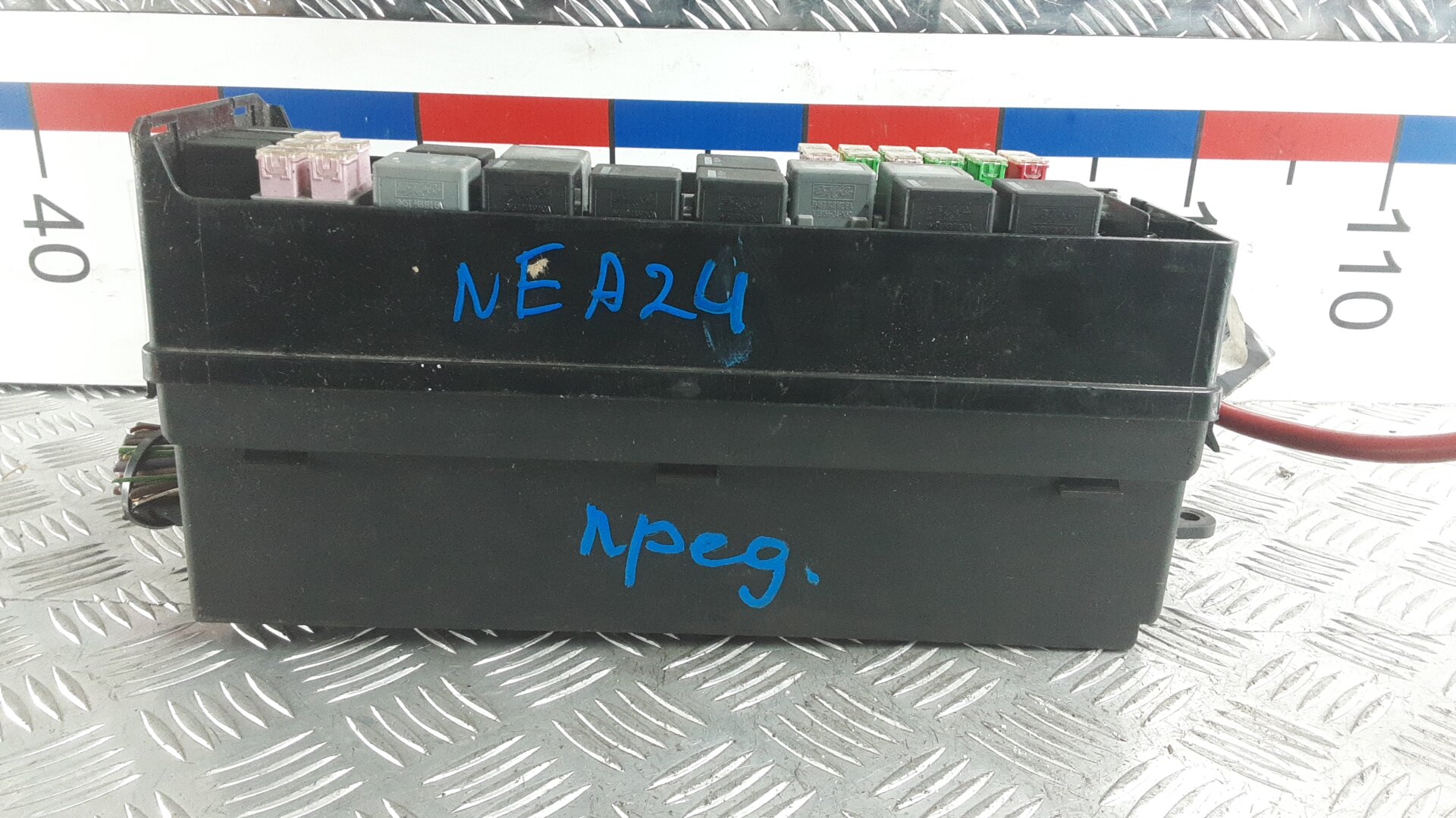 Блок предохранителей VOLKSWAGEN SHARAN 2, Номер 273530001