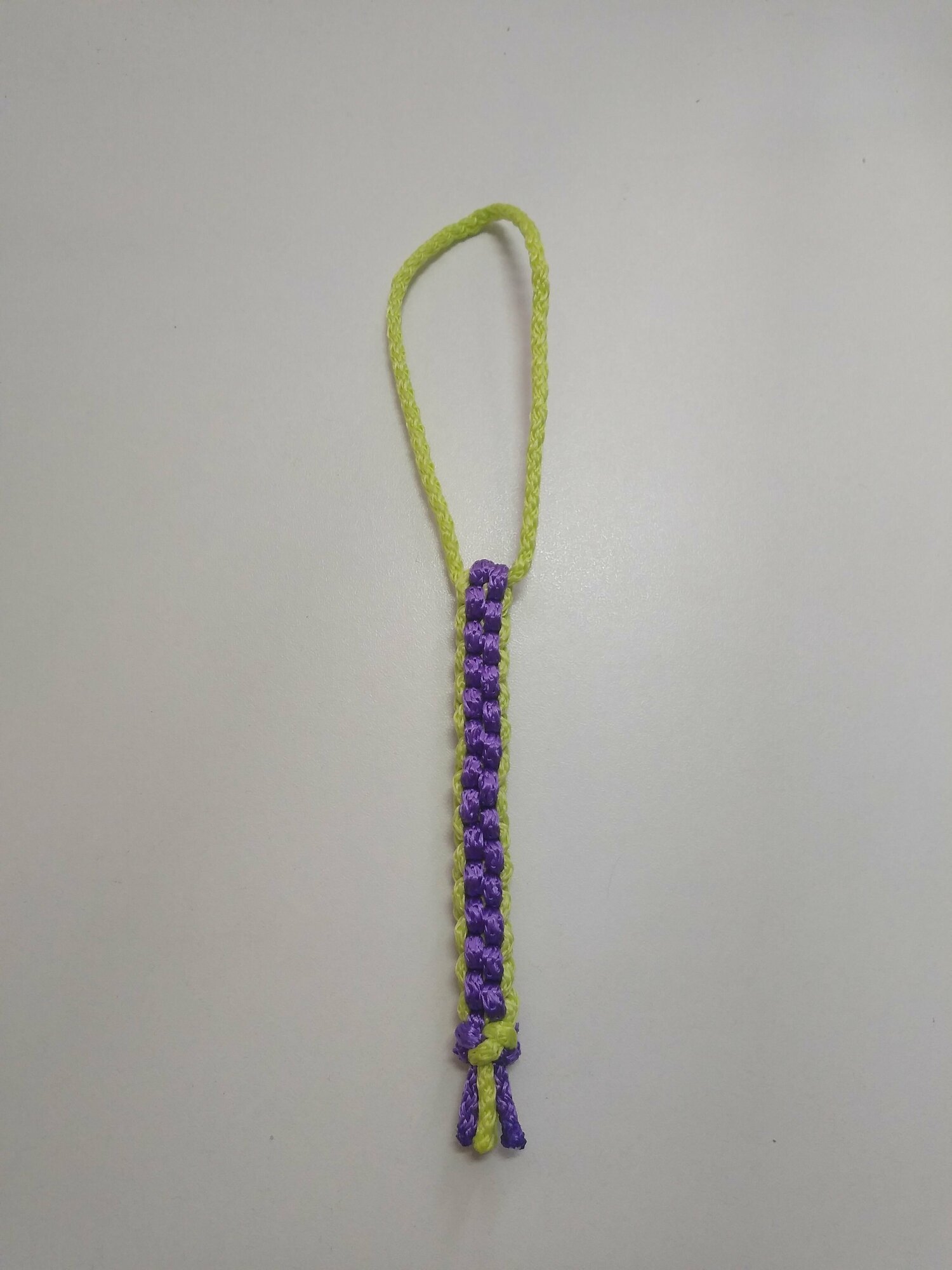 Темляк Pine Art "Square Stitch", для ножей, светло-зелёный/фиолетовый, 15 г