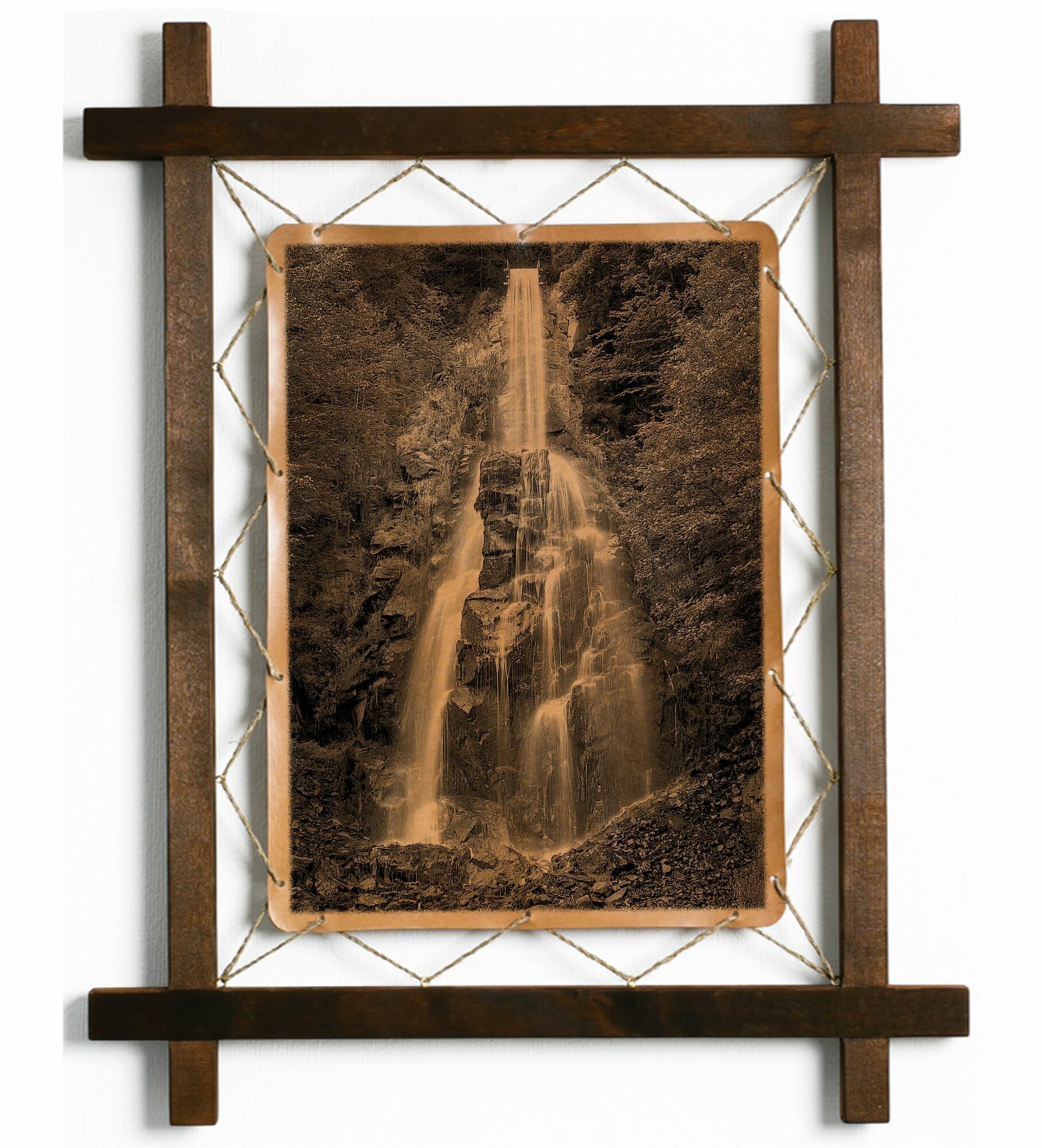 Картина интерьерная, натуральная кожа, "Водопад №3", в деревянной раме, BoomGift