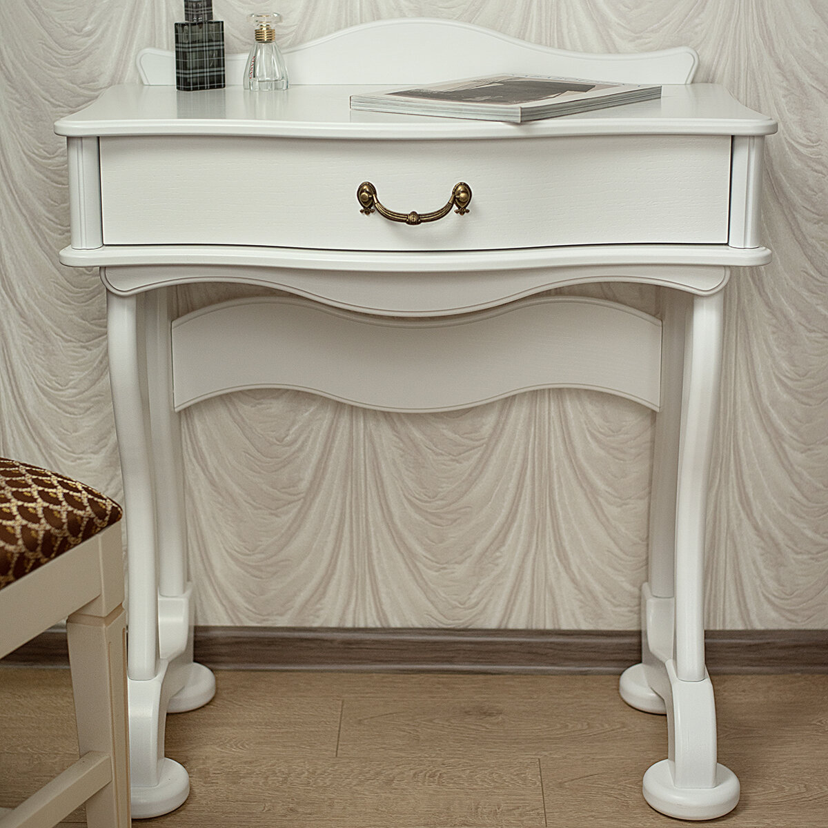 Стол туалетный Мебелик Джульетта с выдвижным ящиком, консольный, цвет молочный дуб Л
