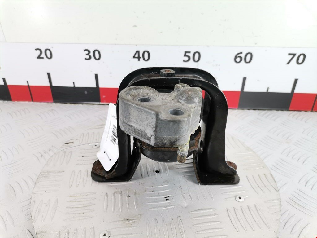 Подушка (опора) крепления двигателя Toyota Yaris 1 123050N010 арт. 1492933