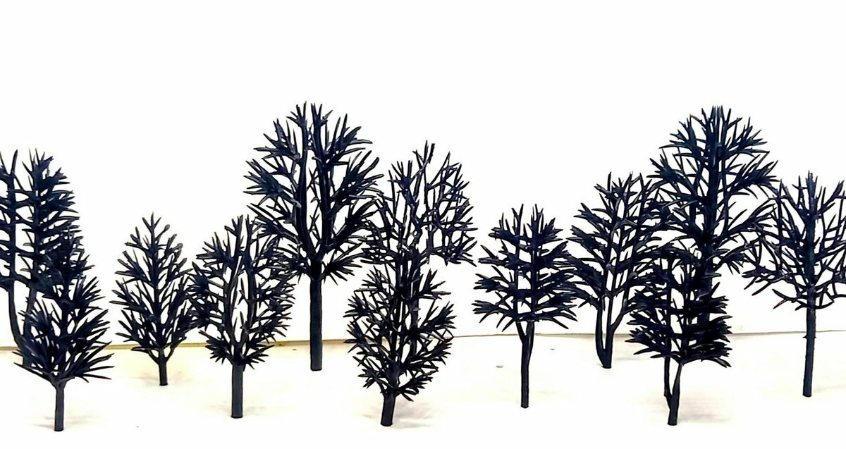 Стволы деревьев для макетов и диорам. Набор №3. 12 штук. Высота от 80 до 110 мм.