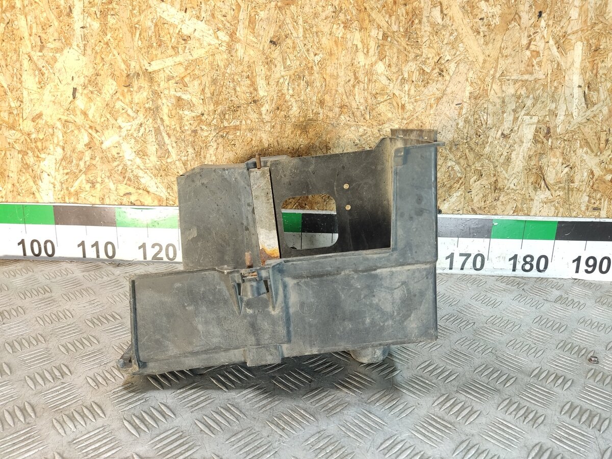 Крепление аккумулятора FORD Focus 2005-2008 1253858