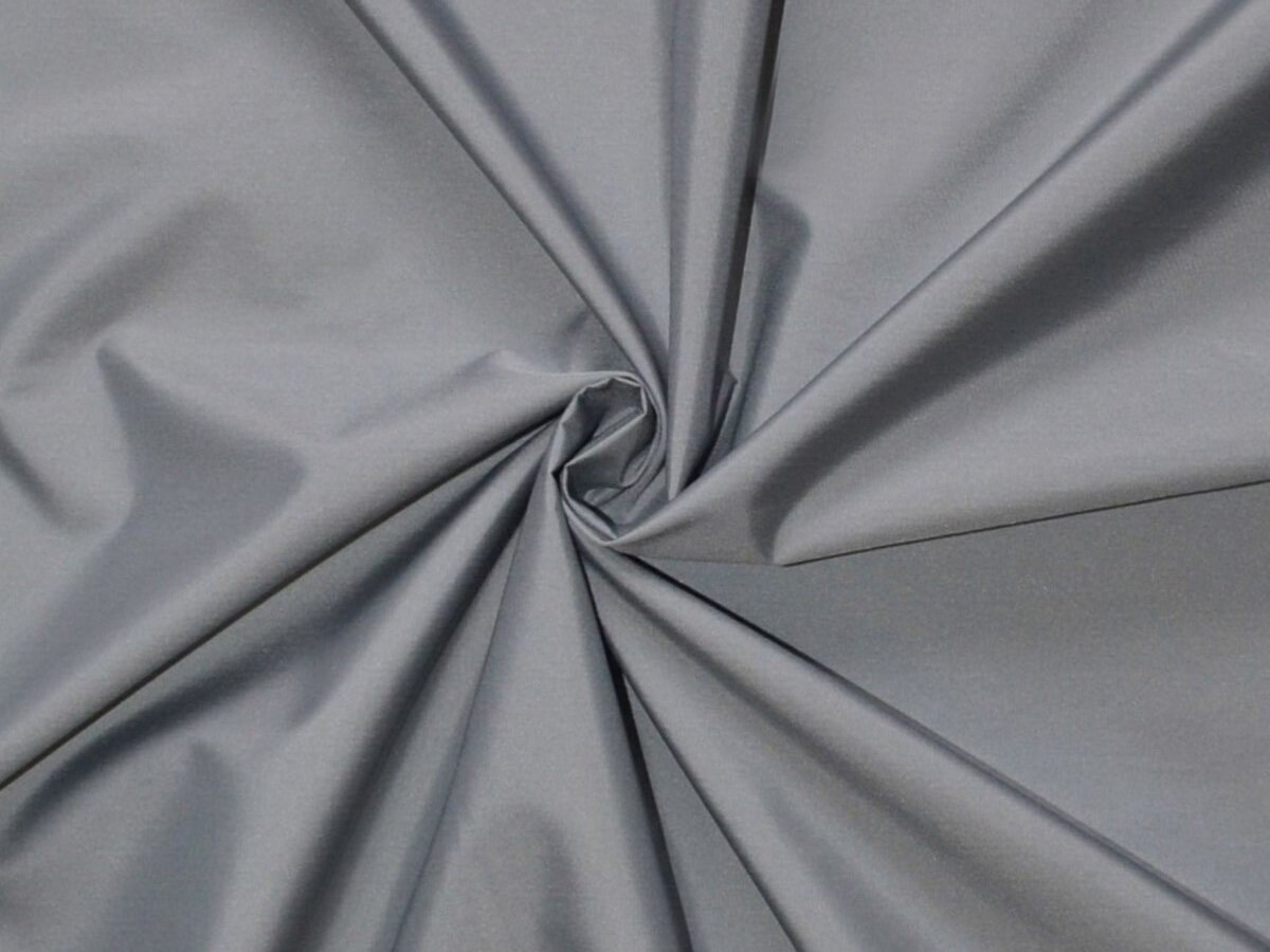 Дюспо 240 PU Милки отрез 100см. х150см. влагозащитная и ветронепродуваемая ткань для пошива верхней зимней и демисезонной одежды /курток, комбинезонов, плащей/, спортивных и лыжных костюмов