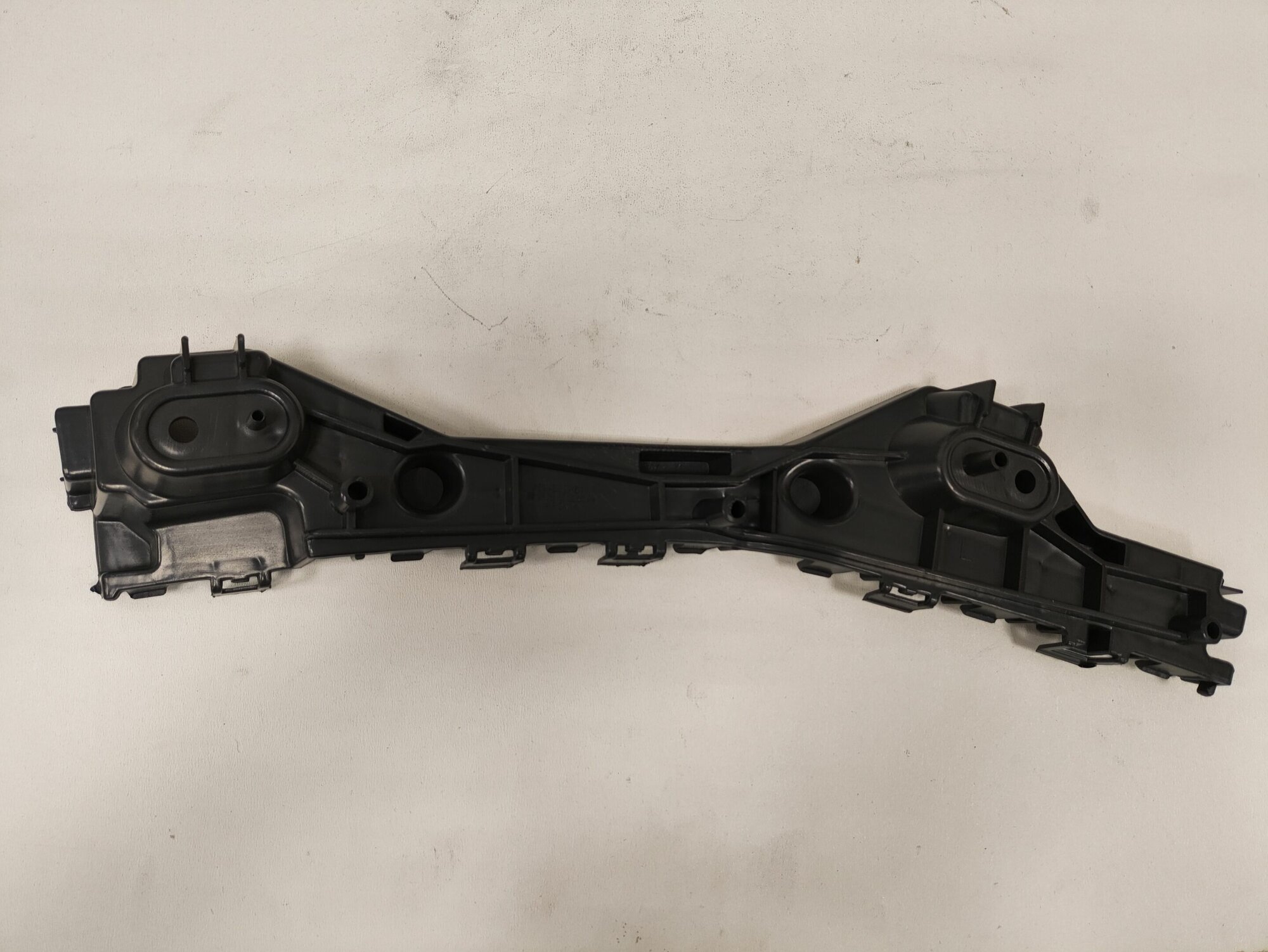 Кронштейн бампера заднего левый Chery Tiggo 2 [1.5 16V 5MT внедорожник] J692804511