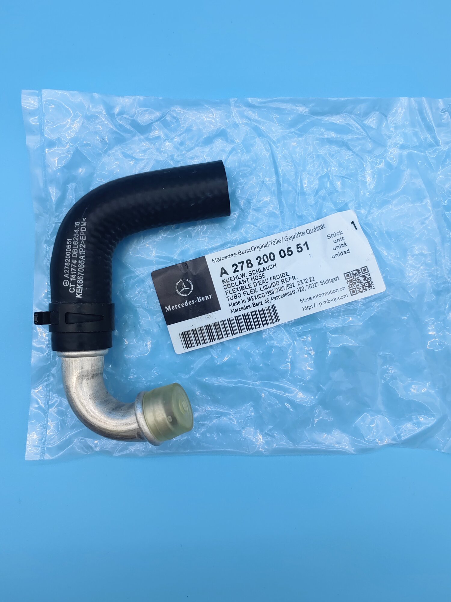 Mercedes-Benz Патрубок Mercedes арт. A2782000551