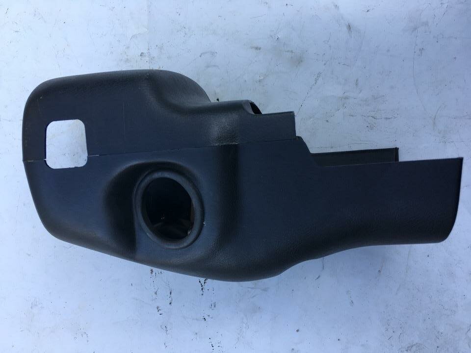 Кожух рулевой колонки Mitsubishi Galant 8 EA 97-03